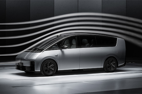 理想汽車、初の完全EV「MEGA」発売 - EMBオートエッジ